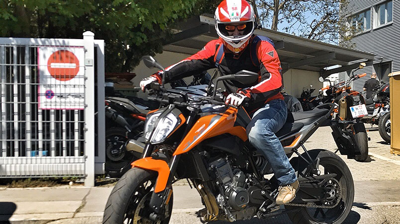 With an hot Upper Austrian through the Wachau | Test of the new KTM 790 ...